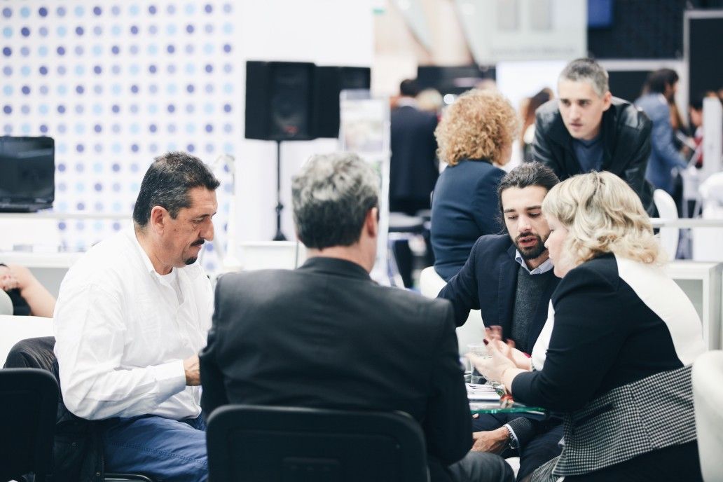 How to Boost Workplace Efficiency: 6 Simple Hacks How to Boost Workplace Efficiency: 6 Simple Hacks